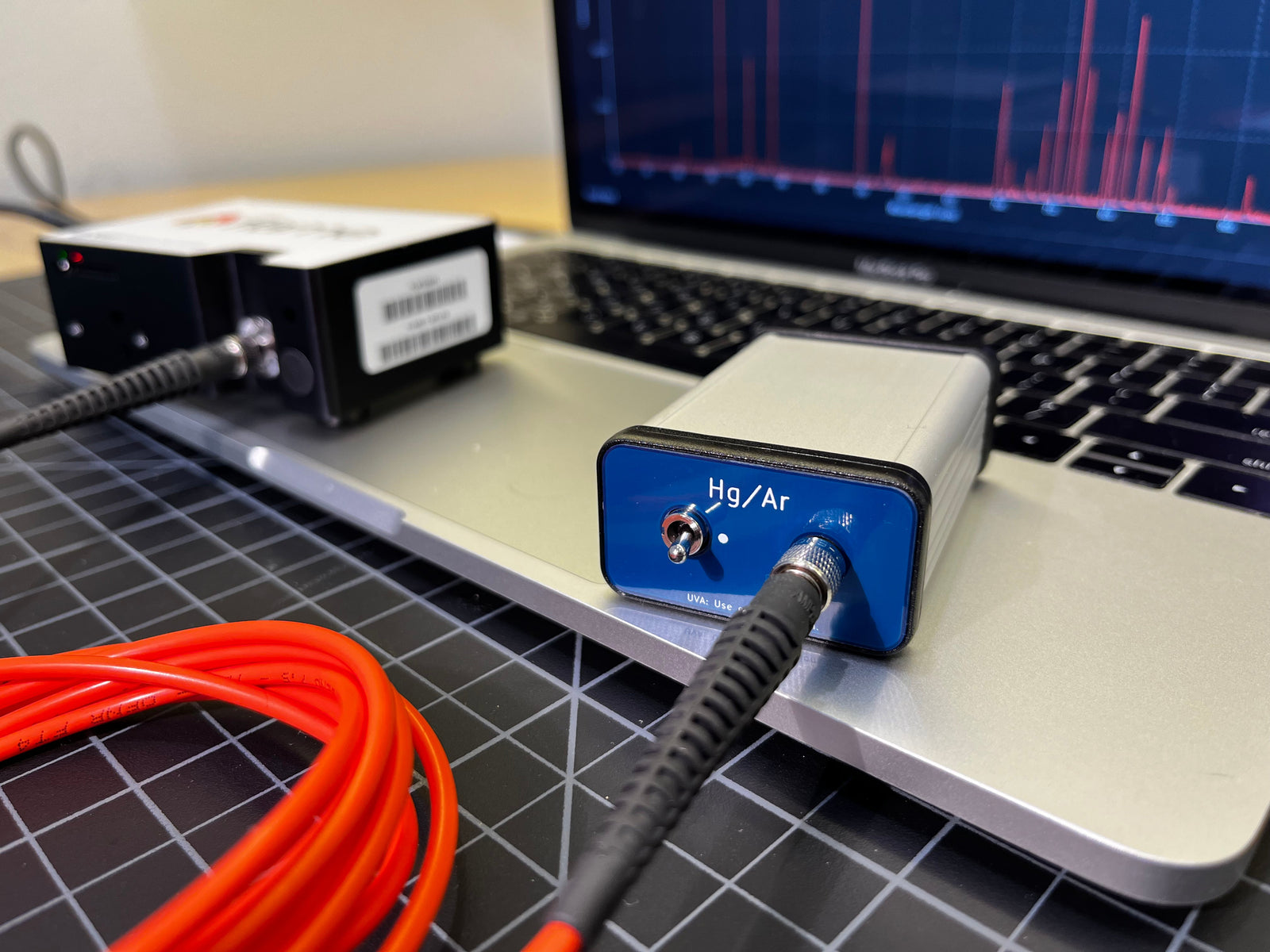 Compact Spectrometer Calibration Lamp Eikonal Optics