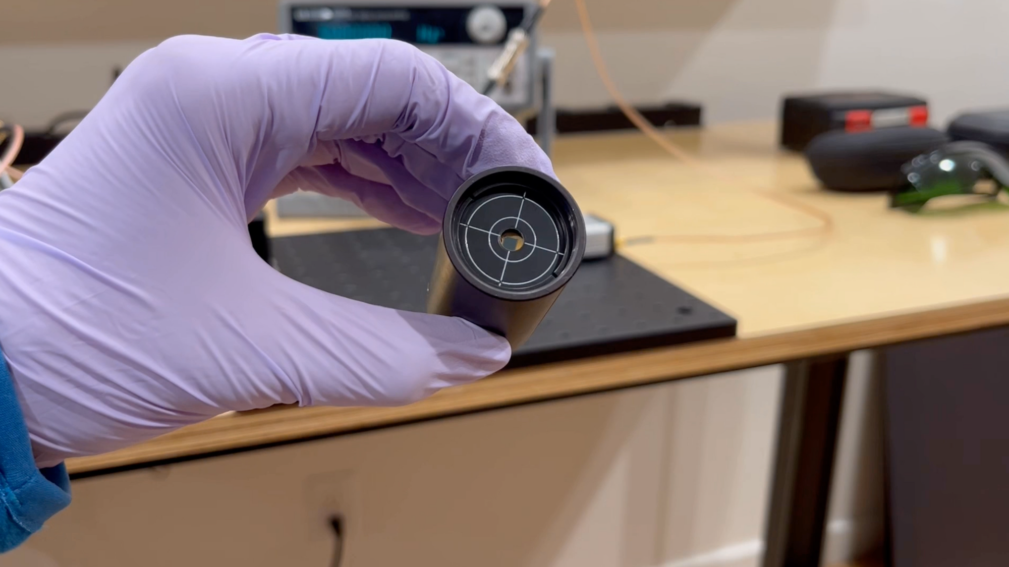 Large Area Fast Amplified Si Photodiode – Eikonal Optics